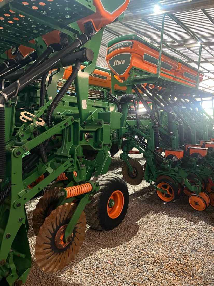 PLANTADEIRA 28 X 50 STARA ABSOLUTA ANO 2017